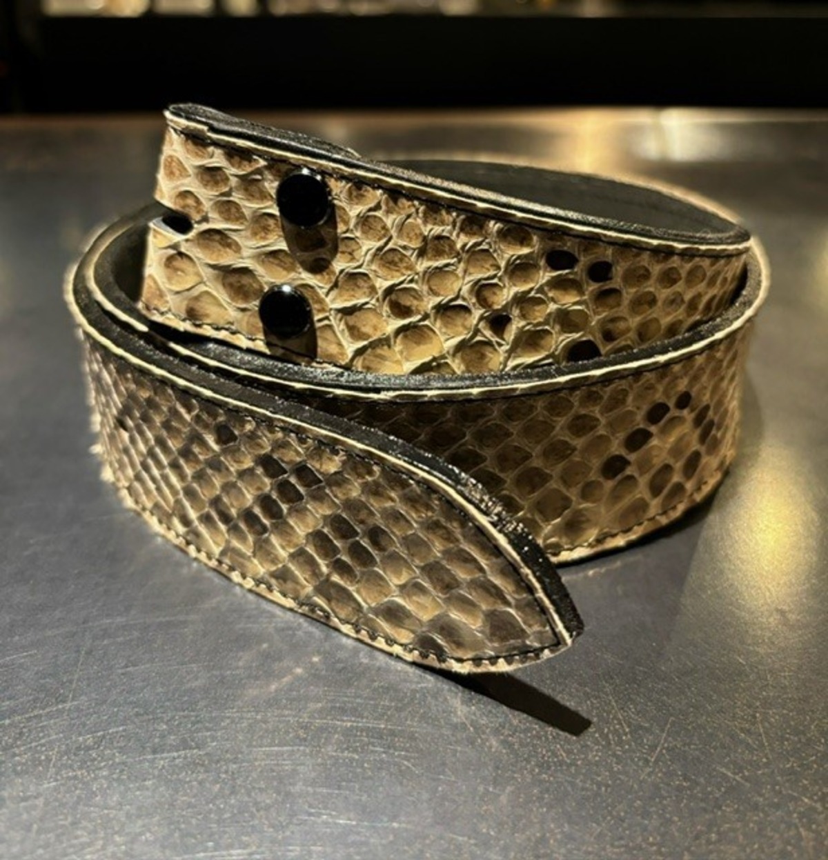 Enamel Python Belt (Beige) | DETRUIRE
