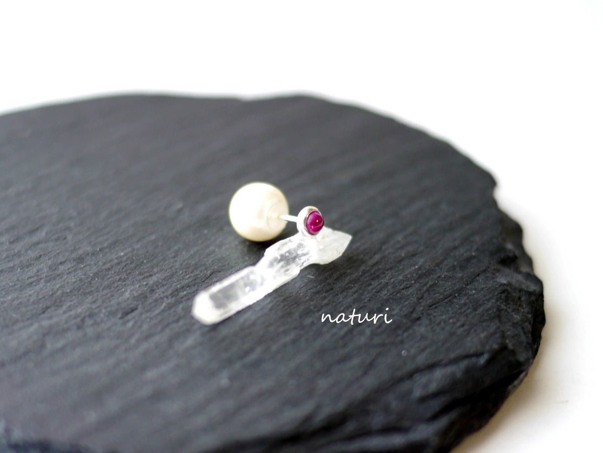 【noix】sv925 ruby pierce with pearl catch (1pc) | naturi jewels