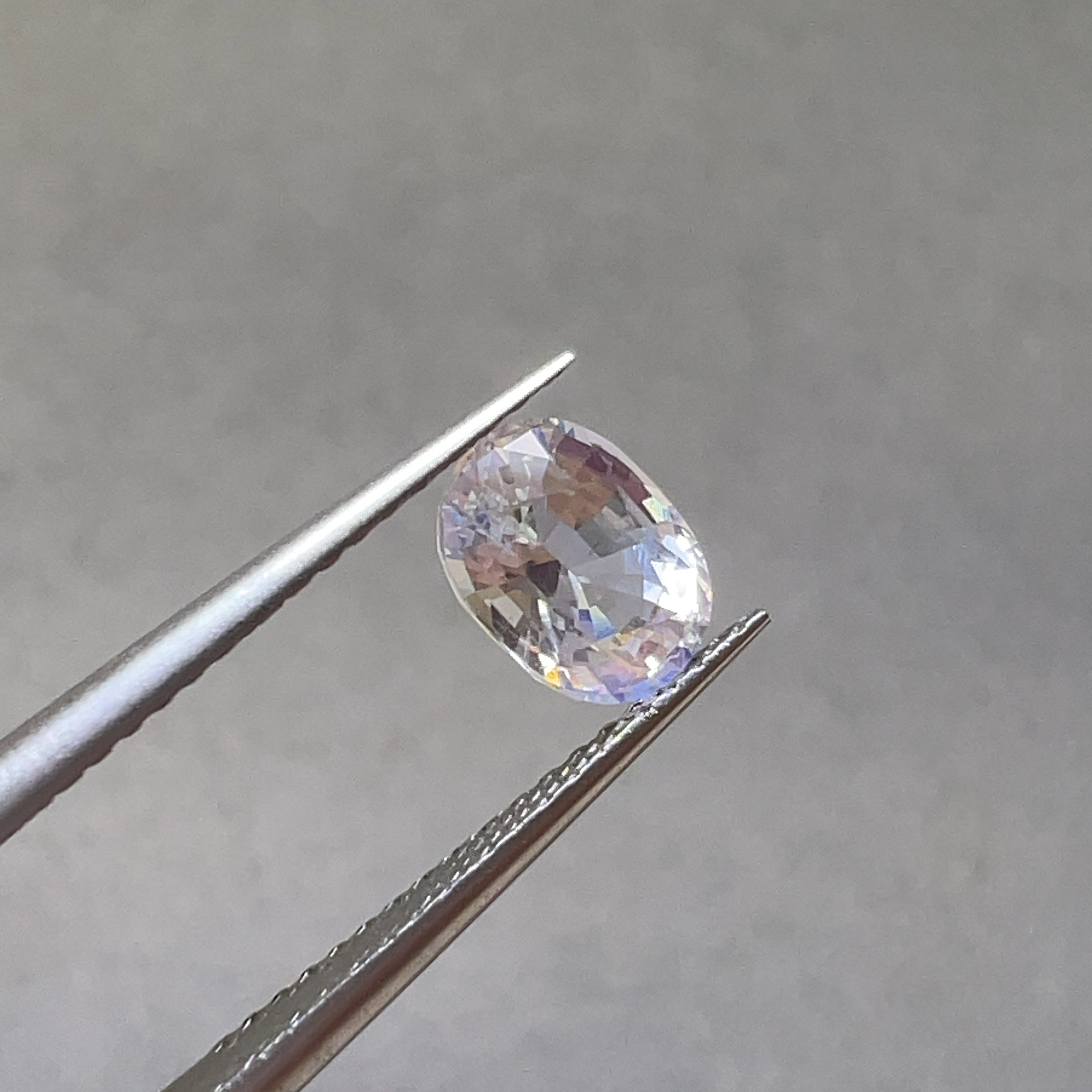 アンデシンラブラドライト 0.96ct 7.27×5.29mm オーバルカット アンデシンラブラドライト 0.96ct 7.27×5.29mm オーバルカット