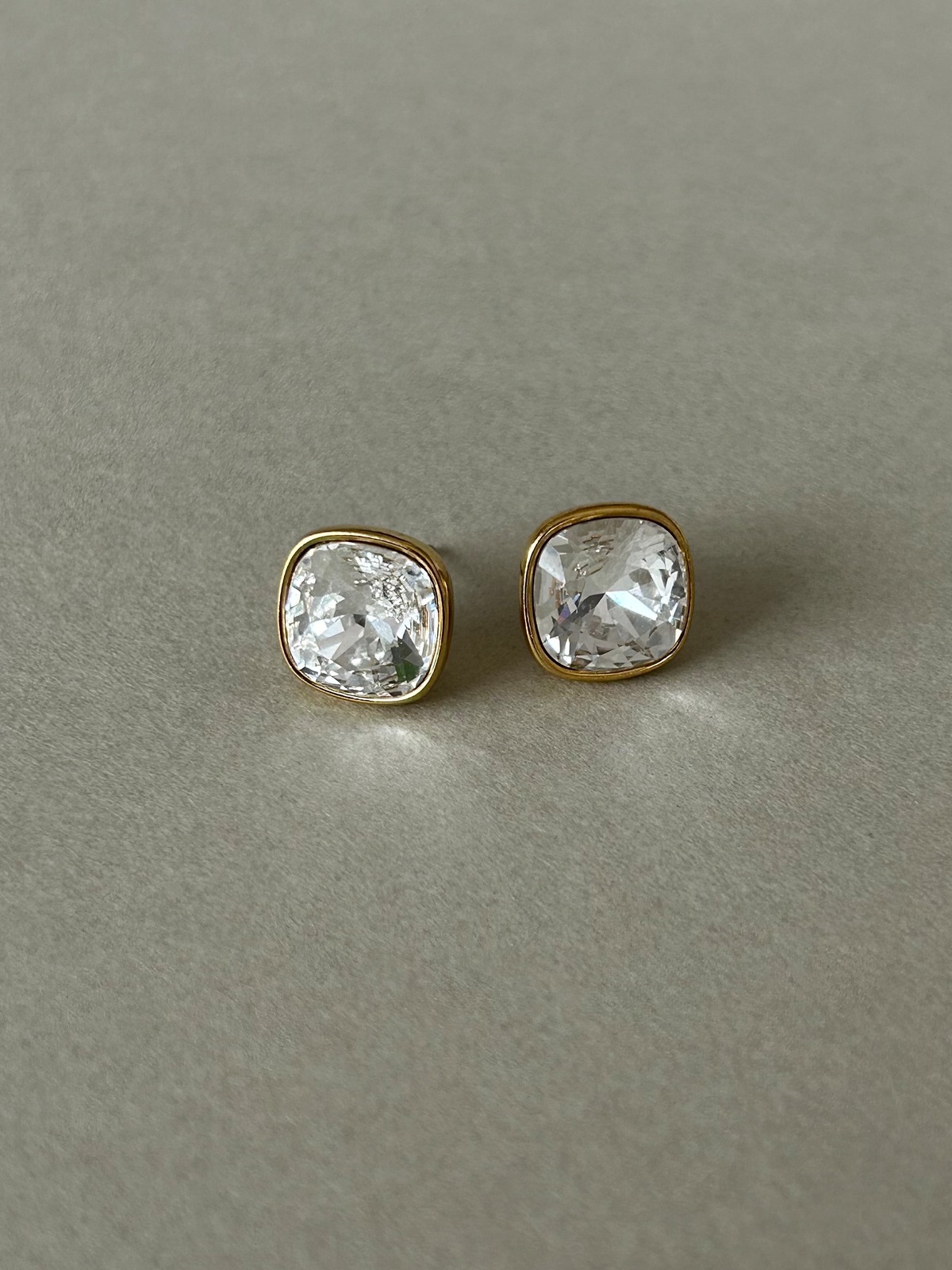 crystal one grain pierce earring[gold｜silver] | KK ACCESSORY