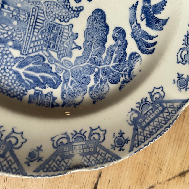 Jas Broadhurst Willow Plate | Northfields
