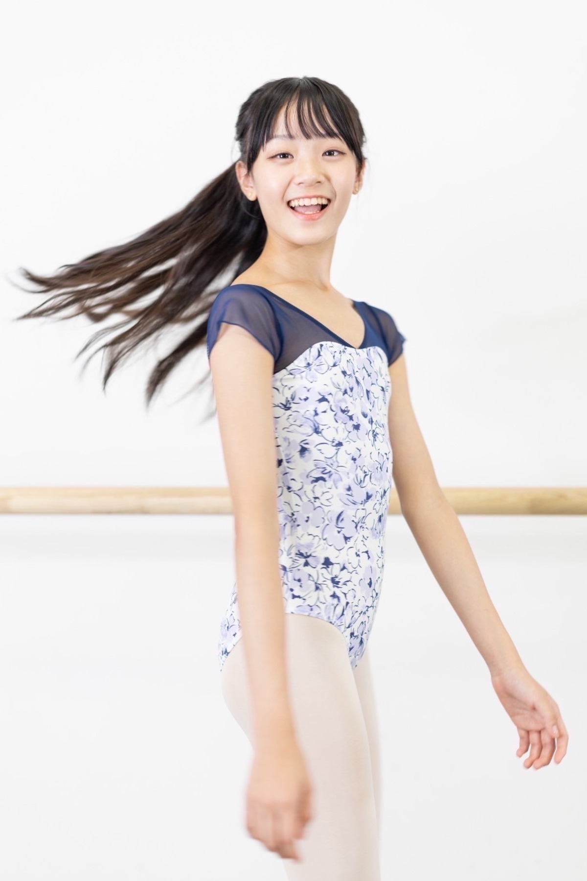 CASUMI（香澄）ネイビー 2分袖レオタード 吸汗速乾 UPF50+ | Ballet shop Assemble