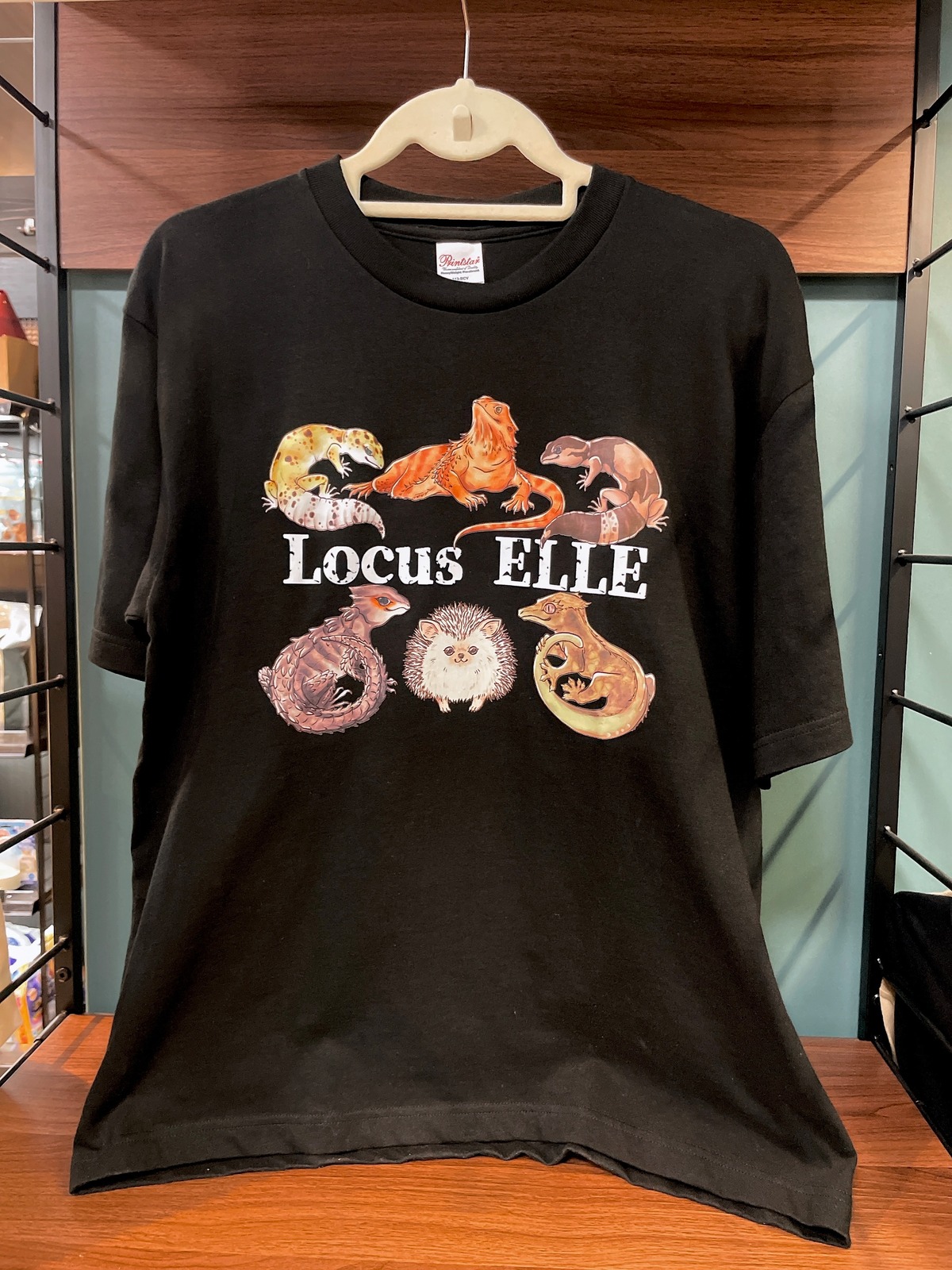 爬虫類大集合ロゴTシャツ | Locus ELLE