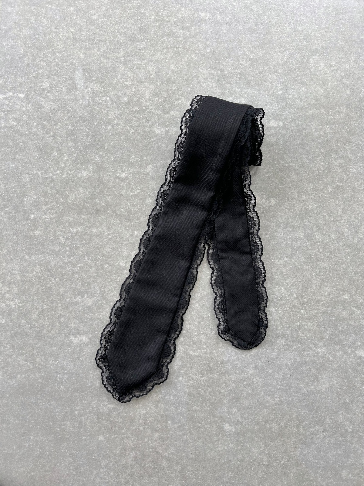 sister jane Prince Lace Trim Tie | KOKO