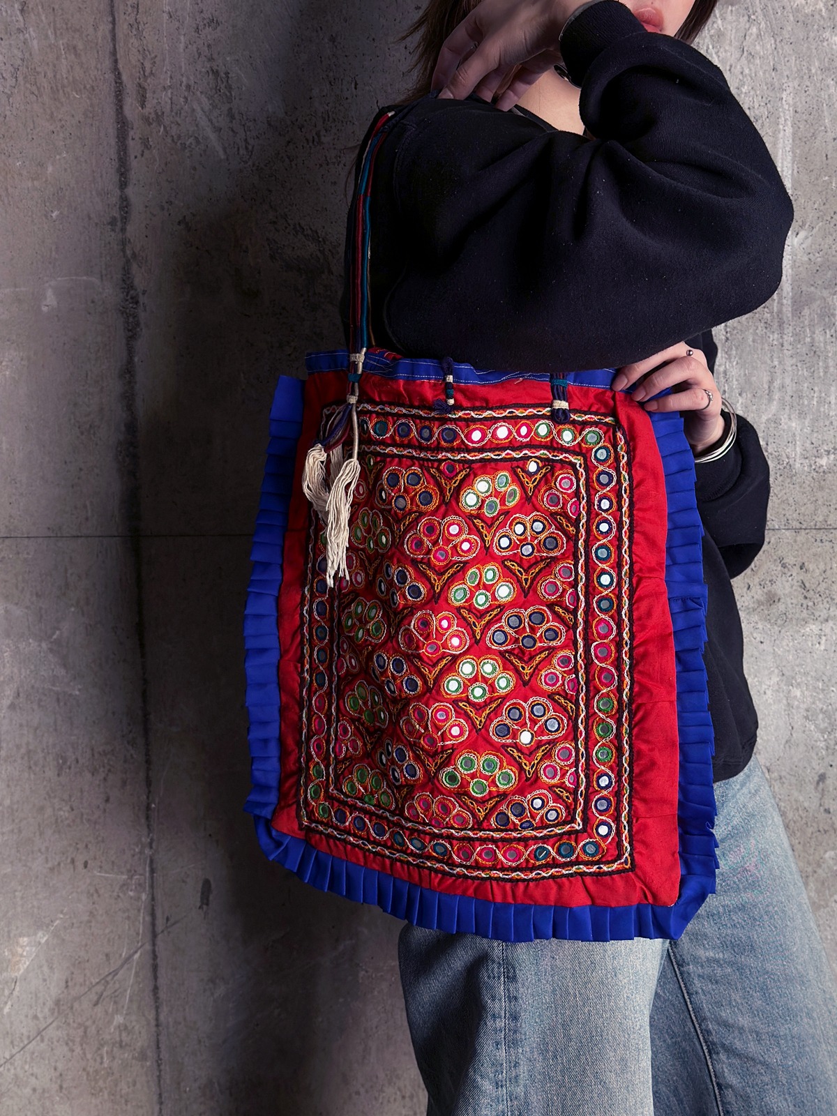 Vintage fabric bag | 333 & tay - Delivery Service