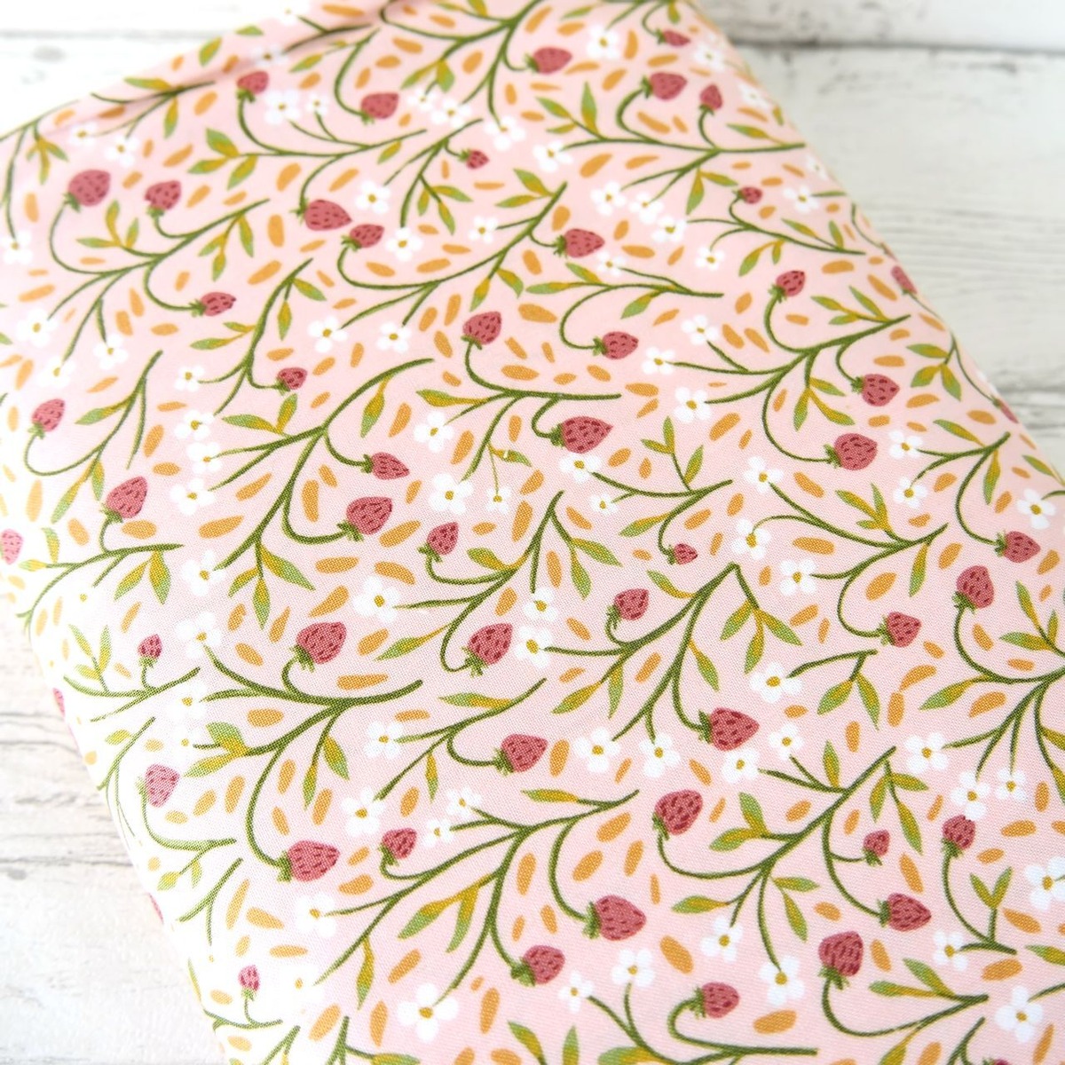 25㎝単位カットmoda 7月新作【Kindred】 | リキナナキルト