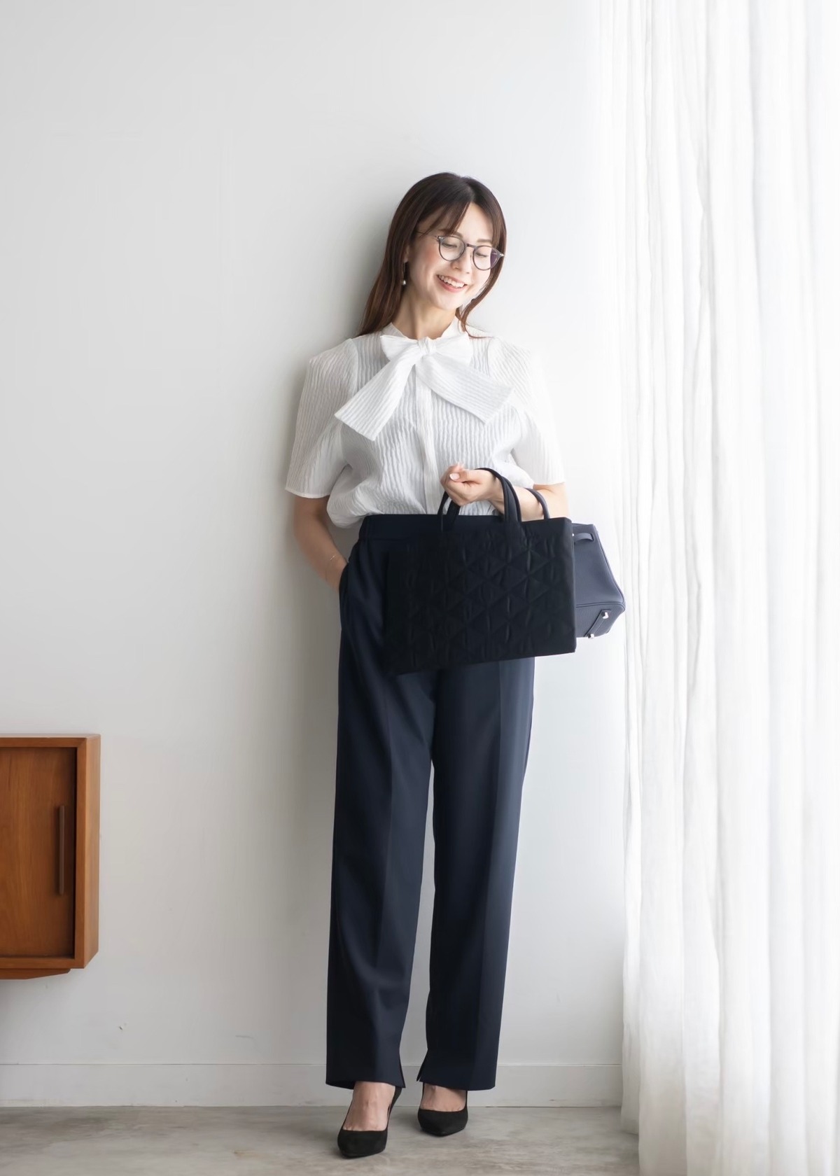 BIBI bag. “MIDDLE” quilting cloth Black | B I B I soeurs. OFFICIAL ...