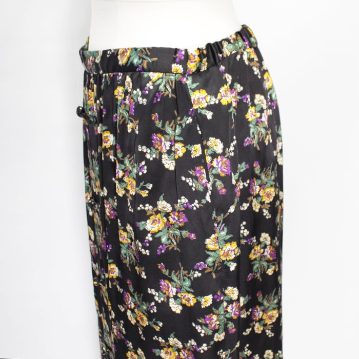 SHINZONE シンゾーン FLOWER BOUQUET PRINTED SATIN SKIRT 25AMSSK01