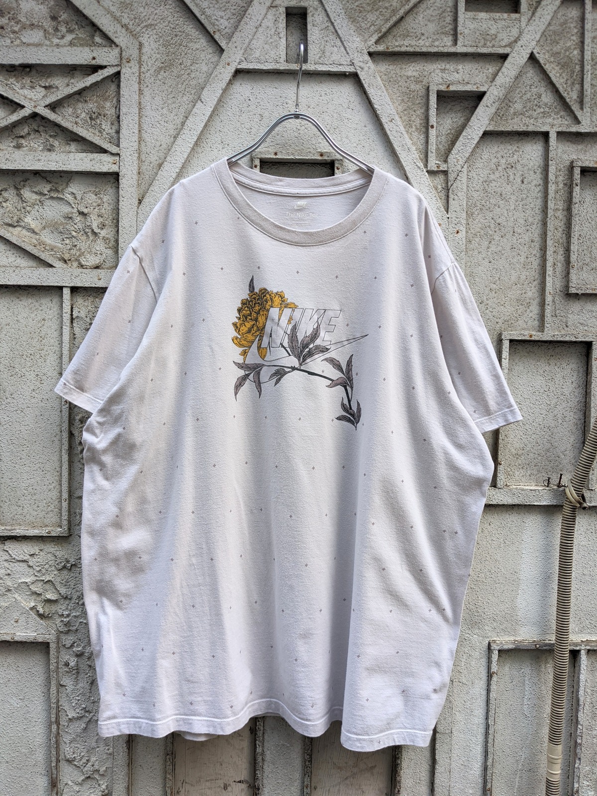 "NIKE" flower print tee | 深緑オンライン