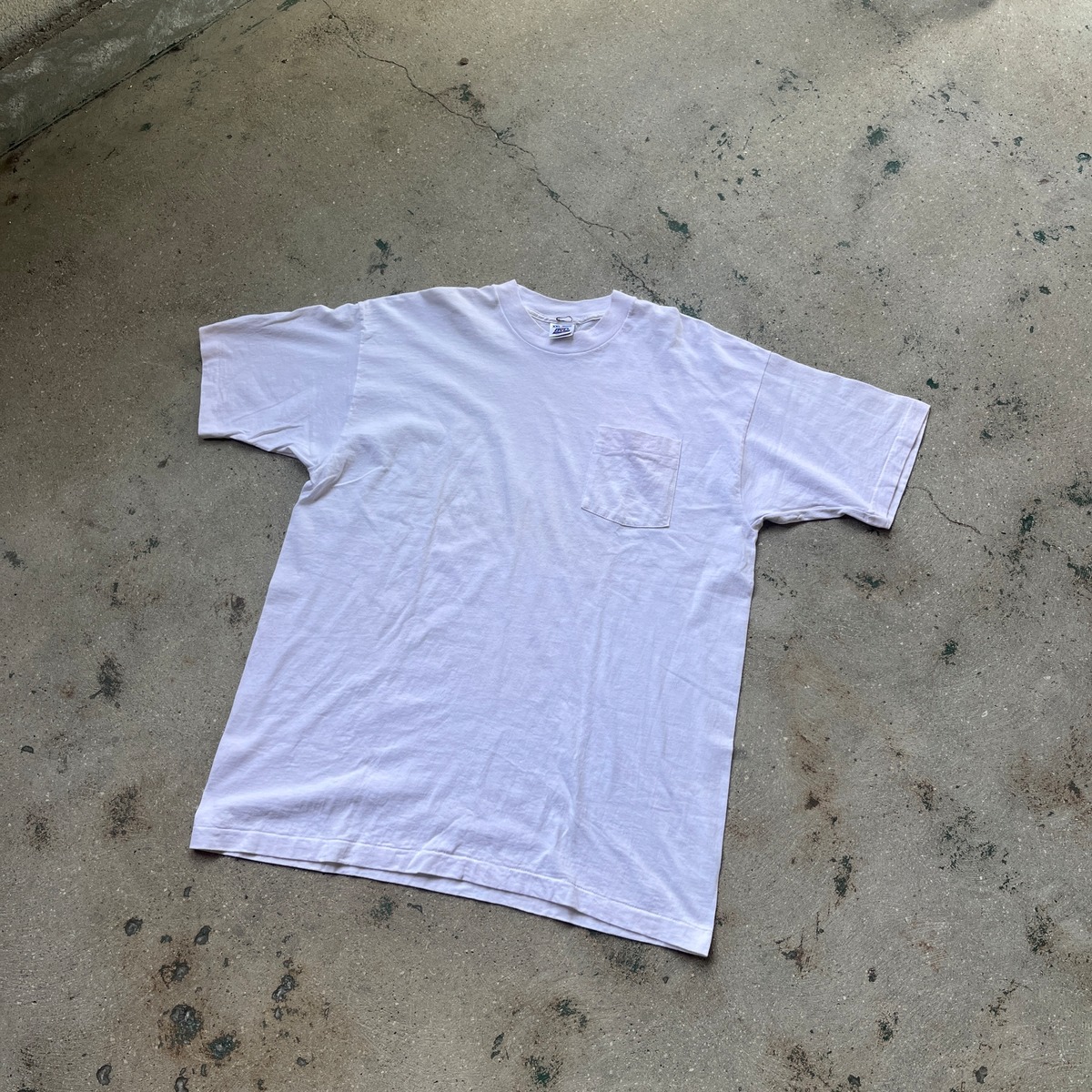 90s BVD blank T-shirts pocket-T usa cotton white / ポケT USA製 ブランク 白 XXL オーバーサイズ エラータグ | 古着屋yon
