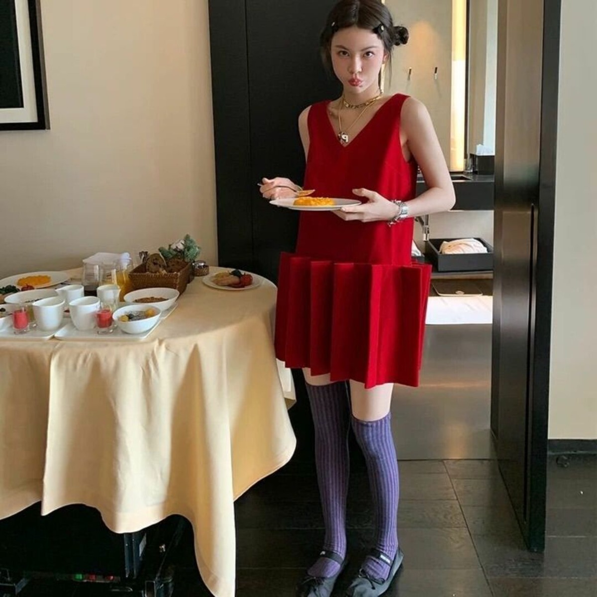 Lerouge 3D Origami Sleeveless V-Neck Knee Length Dress Red | Uturi -日本未 ...