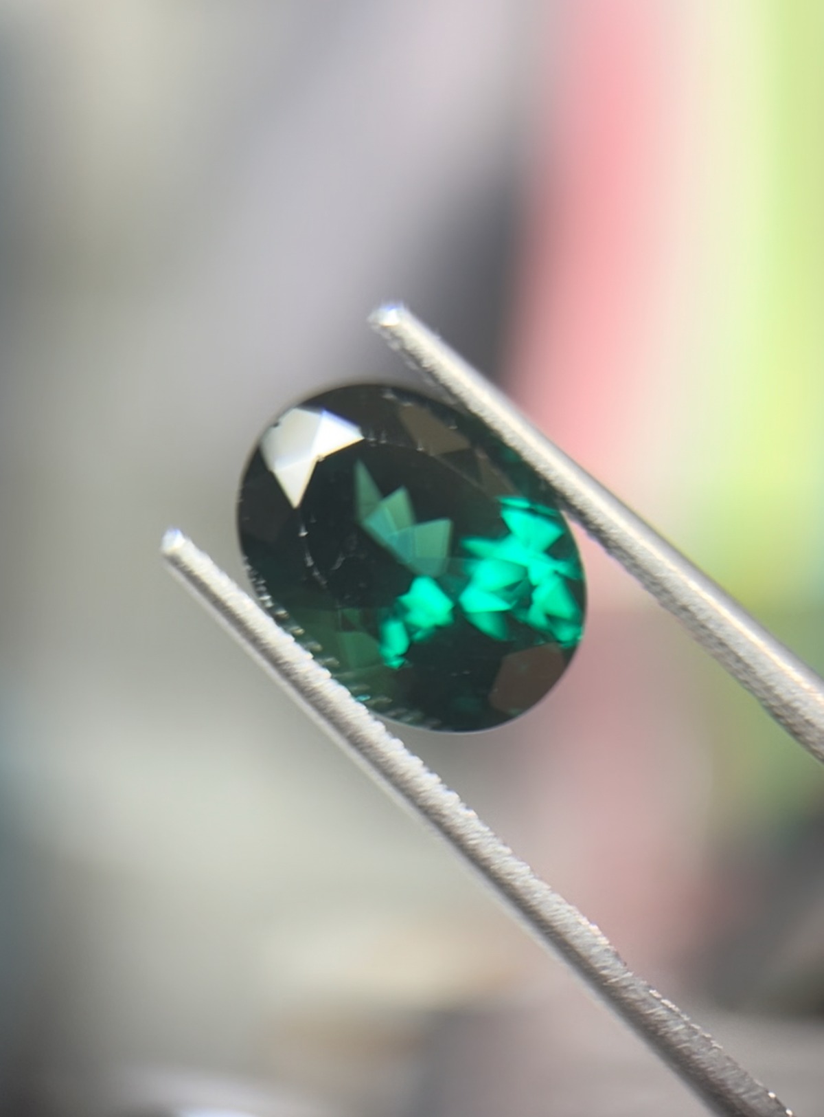 アパタイト(ティールブルー) 5.09ct オーバル | パライバトルマリン by アイジェムス