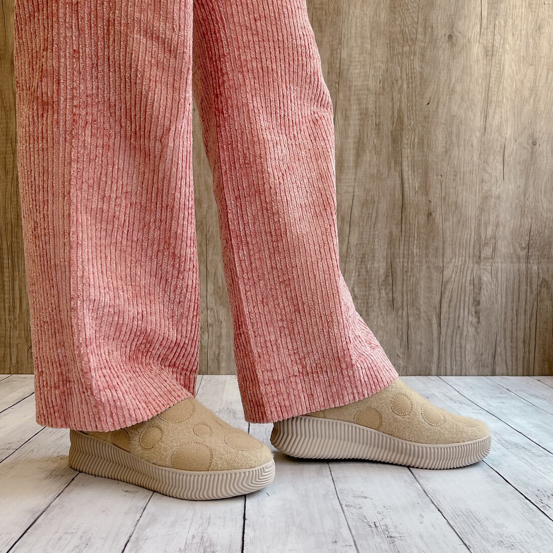 厚底 軽量 あたたか ニットスニーカー〈99-8024〉【洗えて清潔】Gomu56 | ゴムゴム 靴 (Gomu56公式通販)