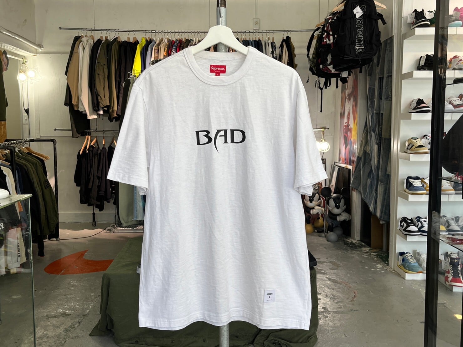 Supreme BAD SS TOP WHITE LARGE 81929 | Pay ID