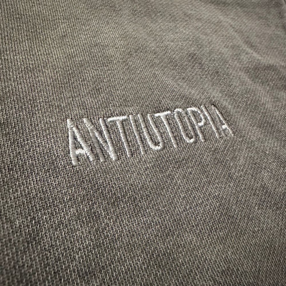 【ANTIUTOPIA】LOGO HOODIE / WASH GREY | ANTIUTOPIA