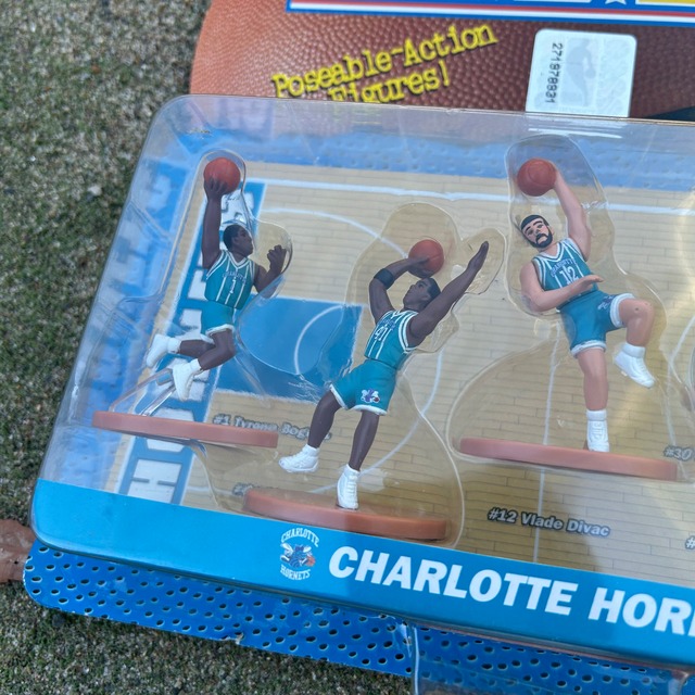 1997 NBA Charlotte Hornets Starter Figure | steez 【スポーツ古着専門店】