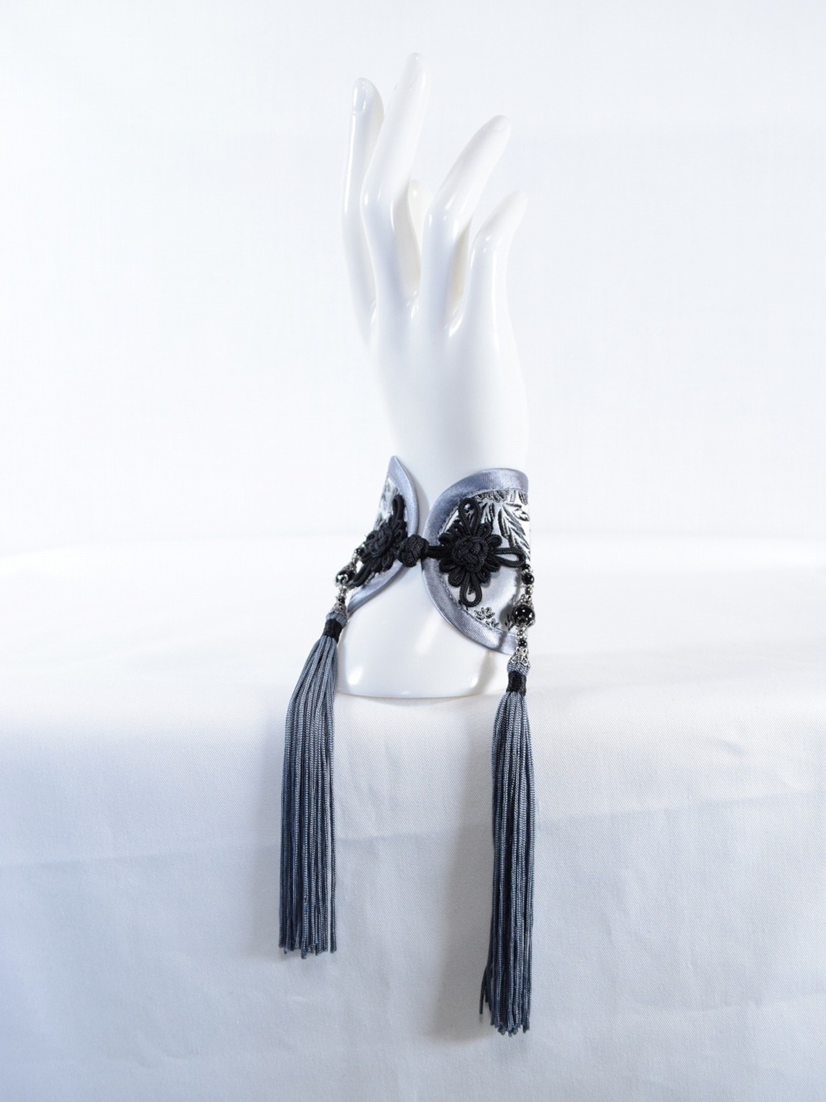 チャイナ釦バングル(銀鳥草木)Sサイズ[AR-BWD030] | 或-arui-