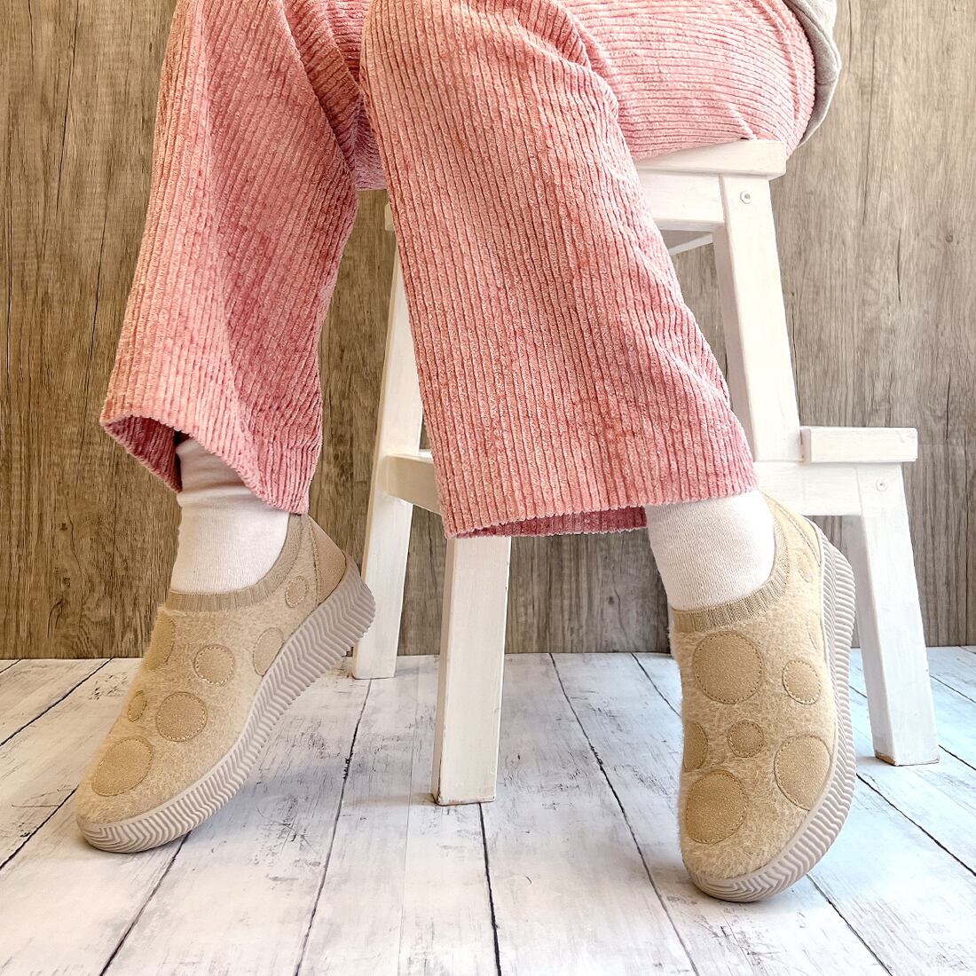 厚底 軽量 あたたか ニットスニーカー〈99-8024〉【洗えて清潔】Gomu56 | ゴムゴム 靴 (Gomu56公式通販)