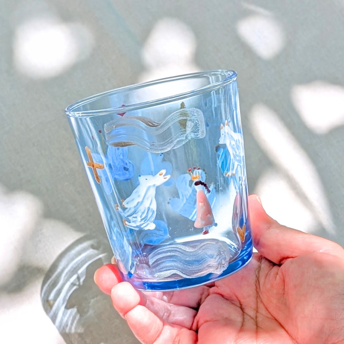 TOKITUGI カラーグラス ブルー 【c3】空とふたりと動物たち ｜男の子 女の子 ちょうちょ 鳥 はくちょう おおかみ うさぎ しろくま | lighthouse うつわと生活雑貨のお店 ...