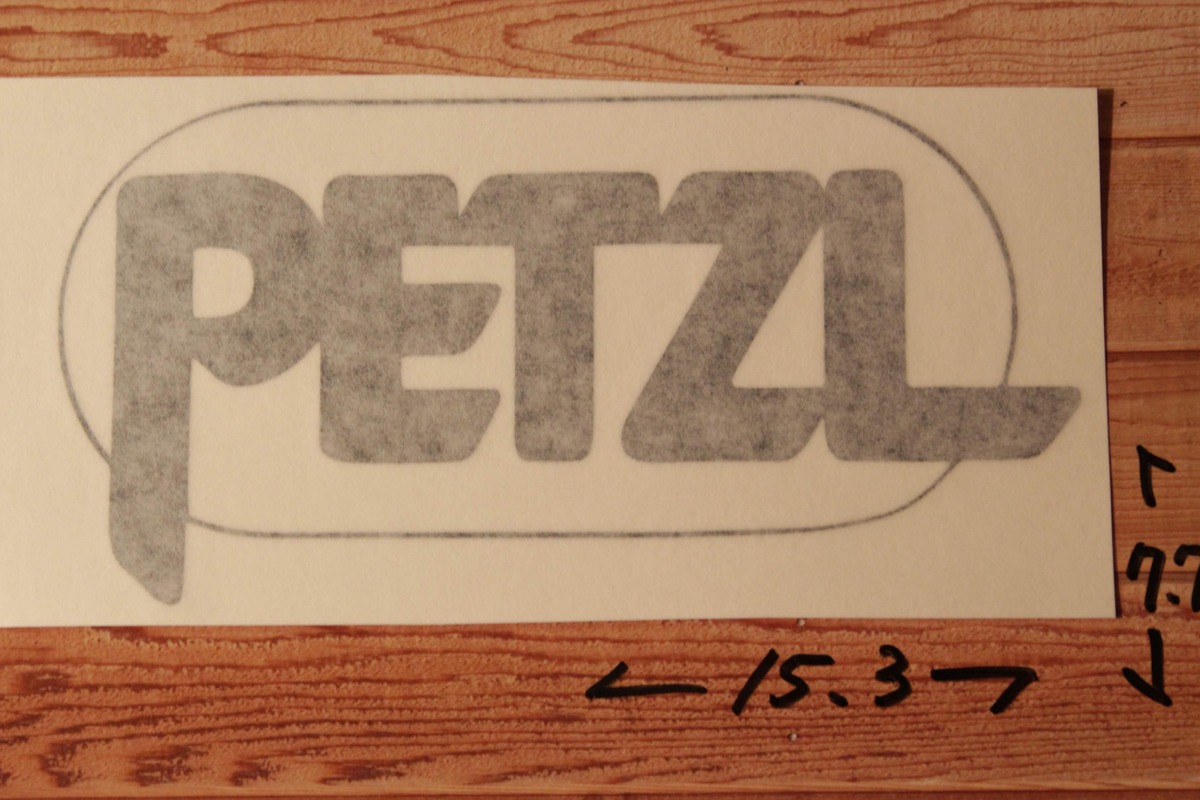 PETZL / ペツル [2] | かいちゅうザッカ [ アウトドア ブランド ステッカー通販のお店 ]