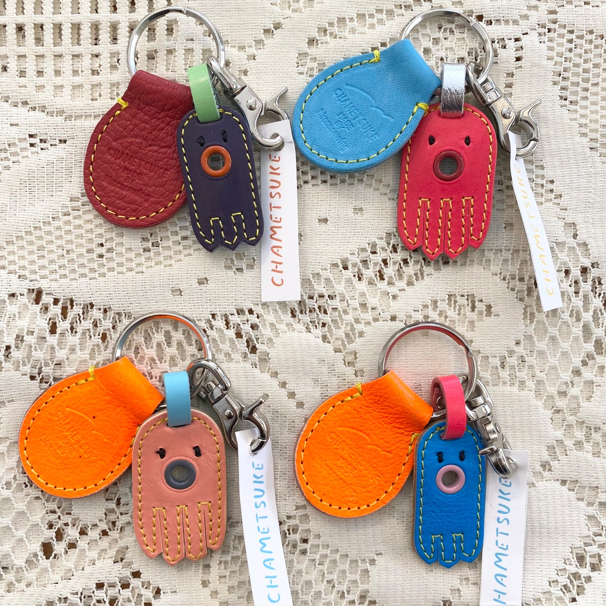 【CHAMETSUKE】タコ ネオンキーホルダー | coromani