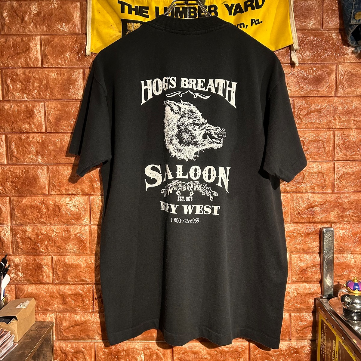 【90s】HOG'S BREATH SALOON pub T-shirt USA製 | Johnson Market