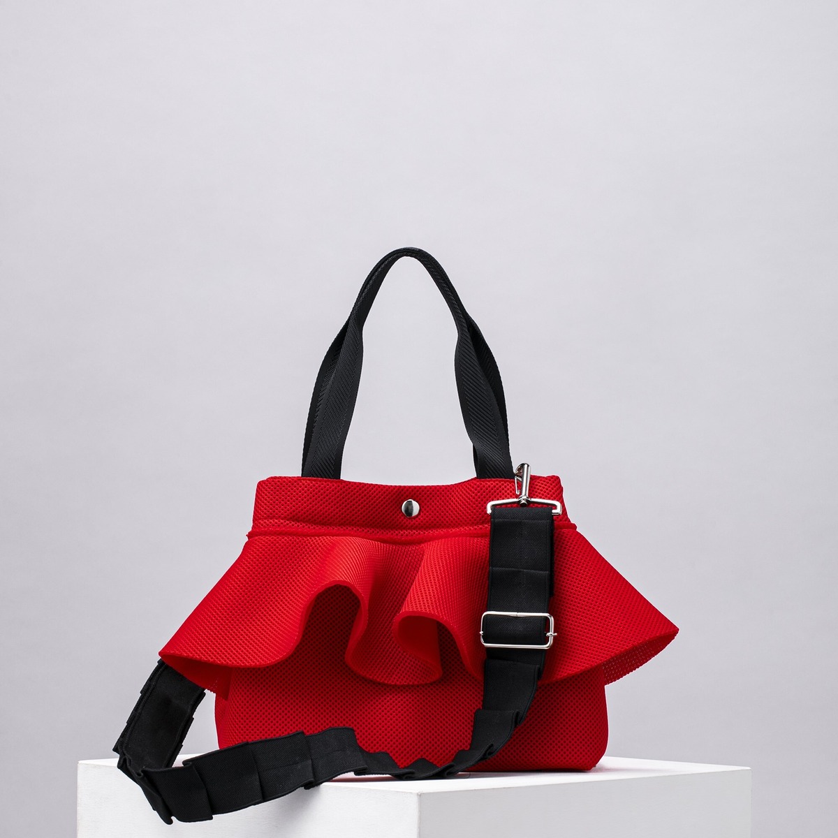 Ruffle Tote(プリーツストラップ付)M | gMbD.goodmorningbeautifulday
