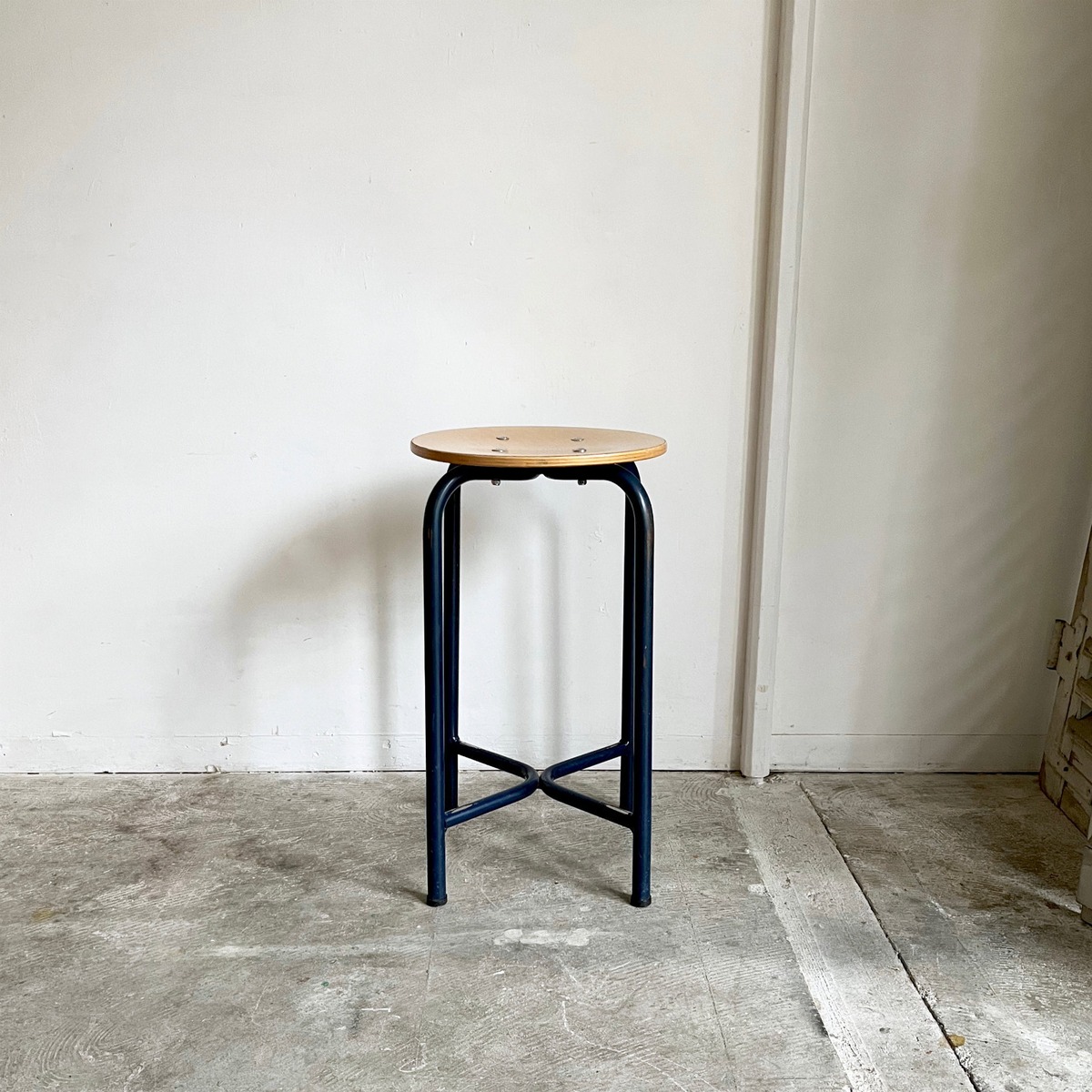 Pipe Frame Hi-Stool with Footrest 1970's オランダ B | Couscous Furniture