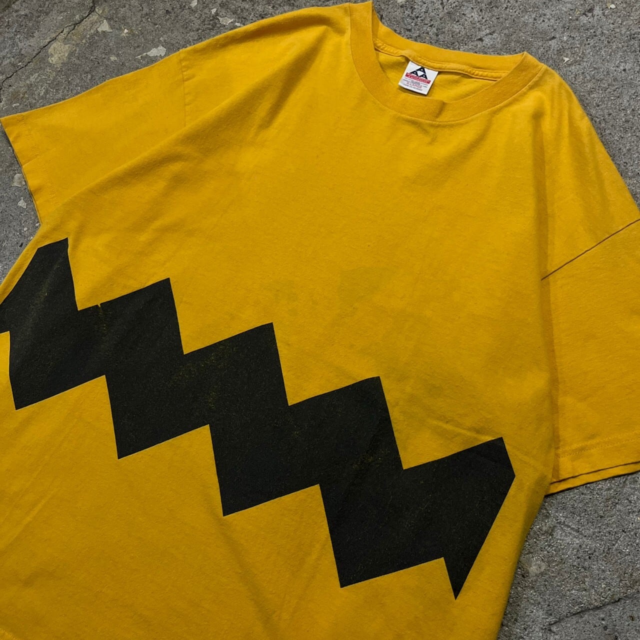 90s balzout "Charlie brown" T-shirt | What’z up