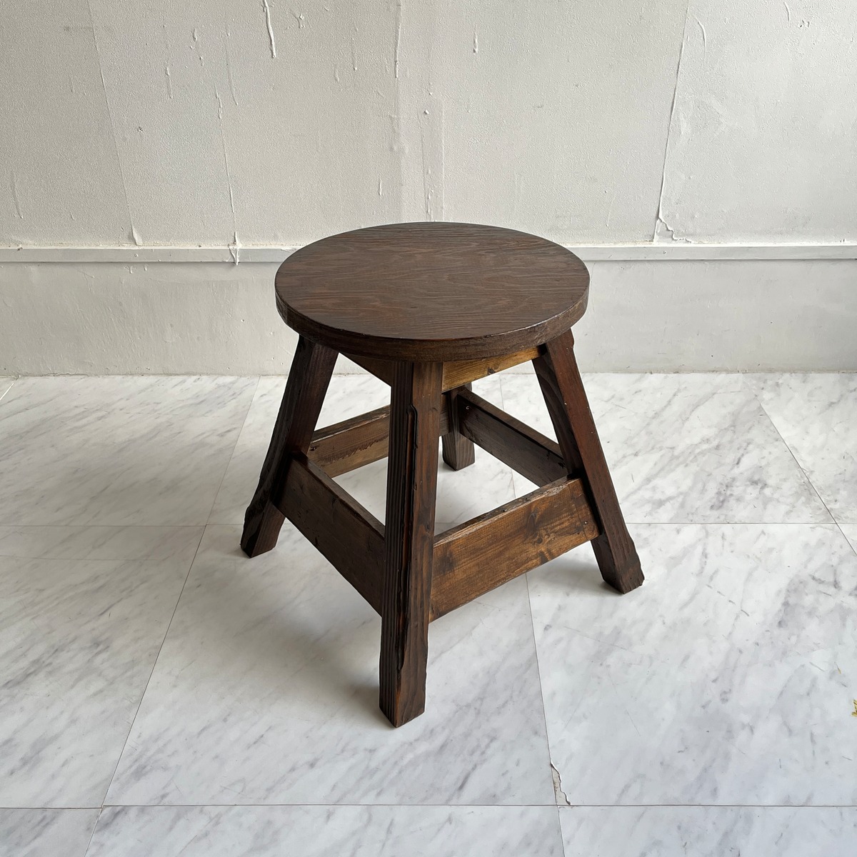 レトロ 古い 木製 丸椅子 スツール ② テーブル サイドテーブル 希少 古道具 骨董品 ヴィンテージ 中古 | reberry