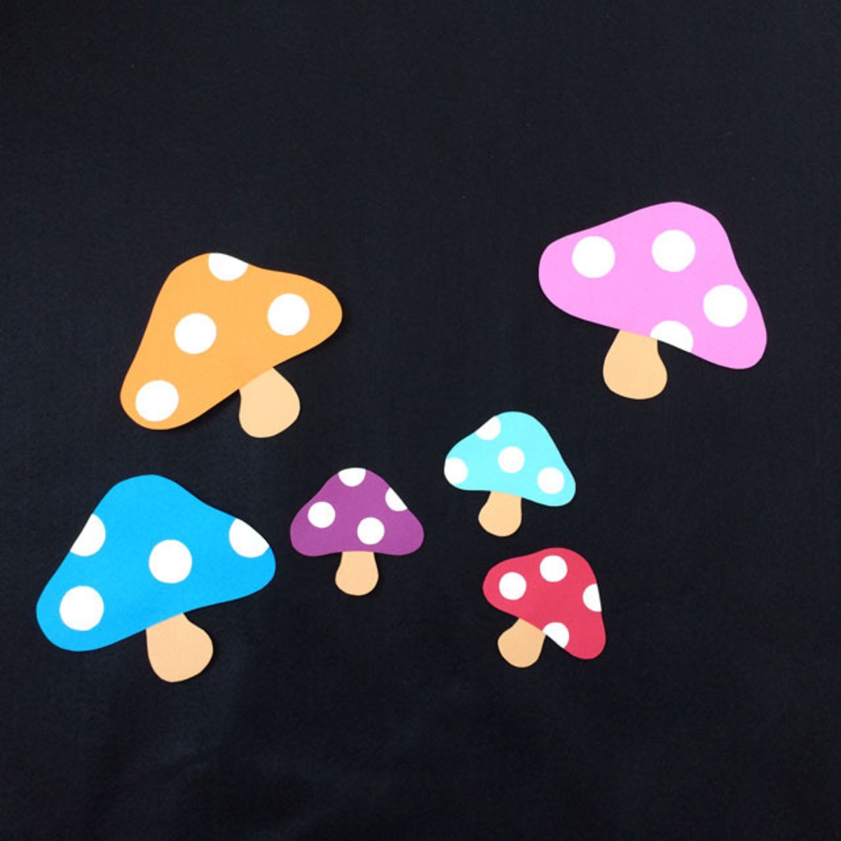 きのこの壁面装飾 | kobito