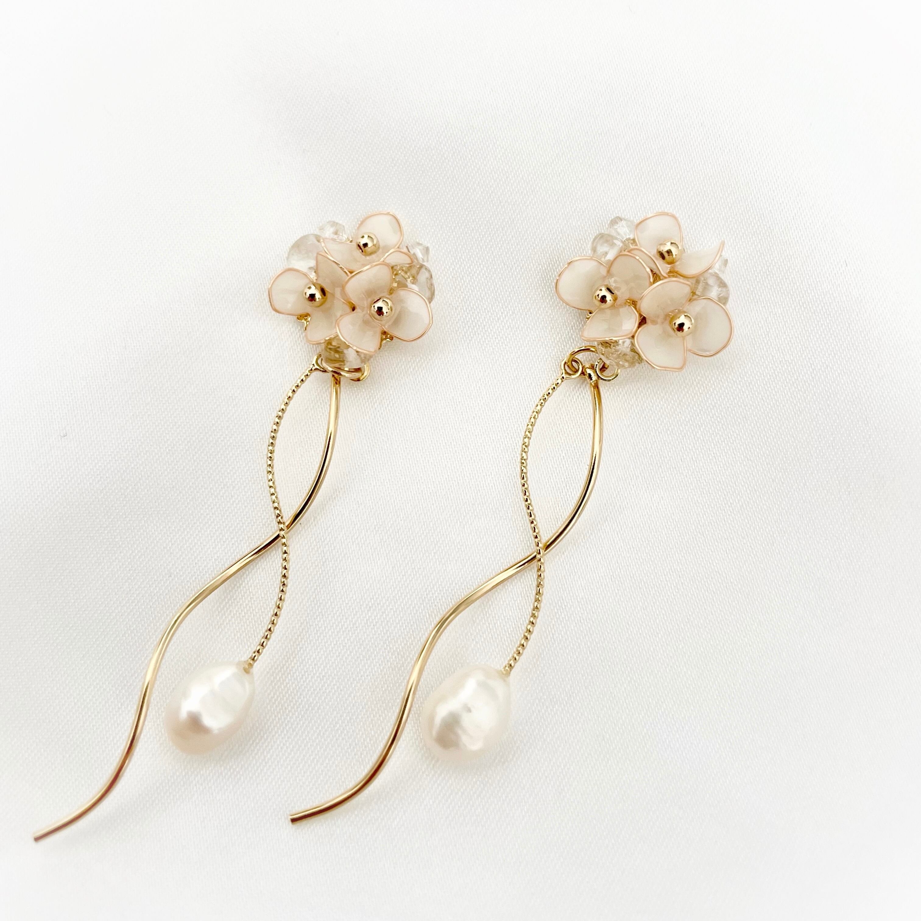 フラワーブーケのらせんピアス・イヤリング | Sweets Accessory