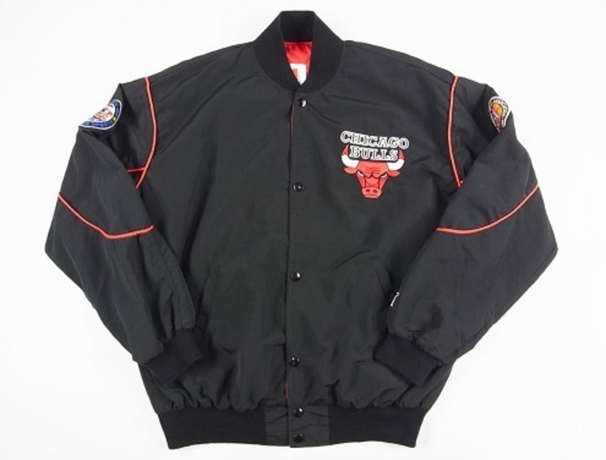 90's CHICAGO BULLS NBA WORLD CHAMPION STARTER ナイロンジャケット | CYCLONE