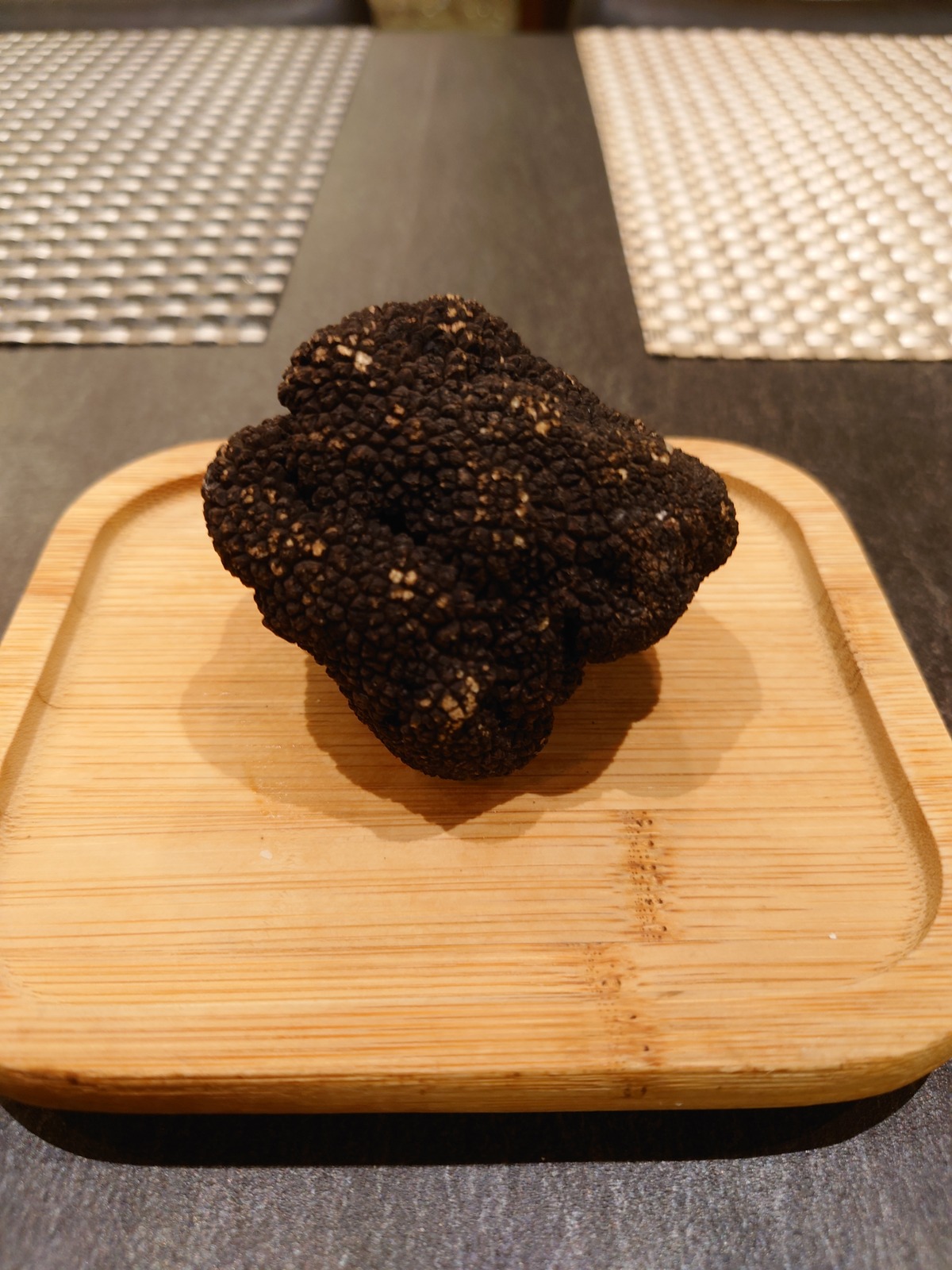 ヨーロッパ産 サマートリュフ 100g | truffe-lover