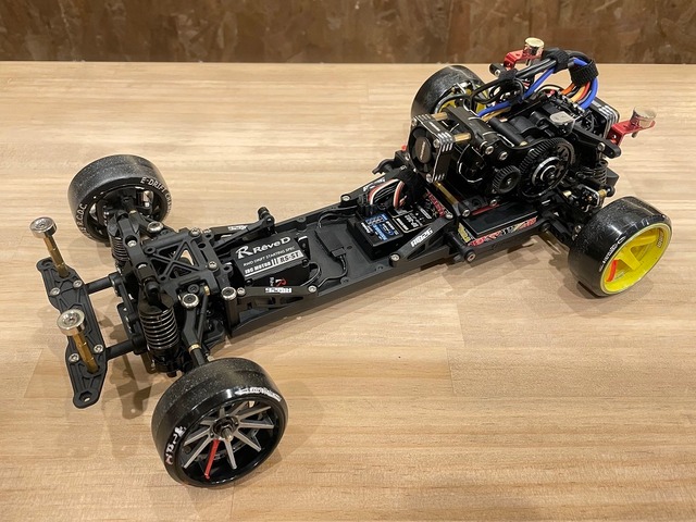 【RC926】RDX用アルミシャーシブレース(2個入り)マットブラック KN-RDX01 | RC926 WEB SHOP