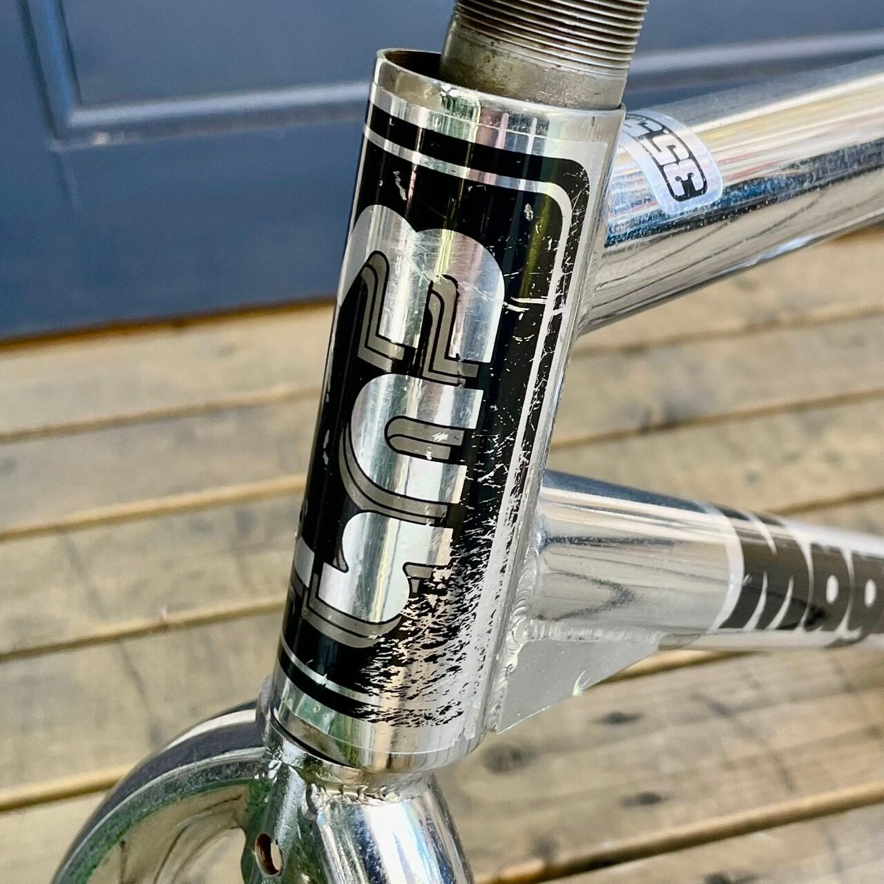 1983-84 MCS Magnum2000 / ORIGINAL CHROME & STICKER | SCREAMINWHEELS