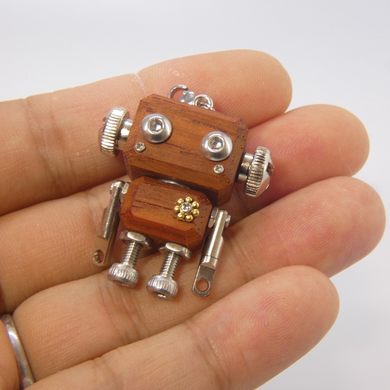 mic classic カラーモデル ロボットキーホルダーチャーム | mito craft