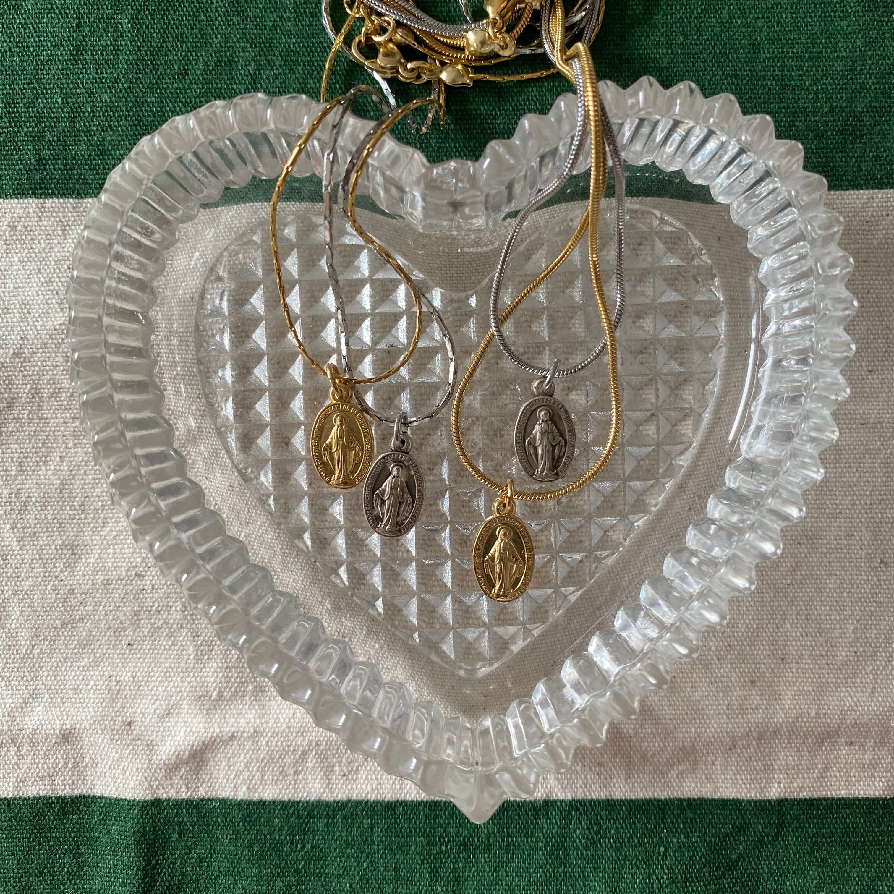 mini medal necklace | Pay ID