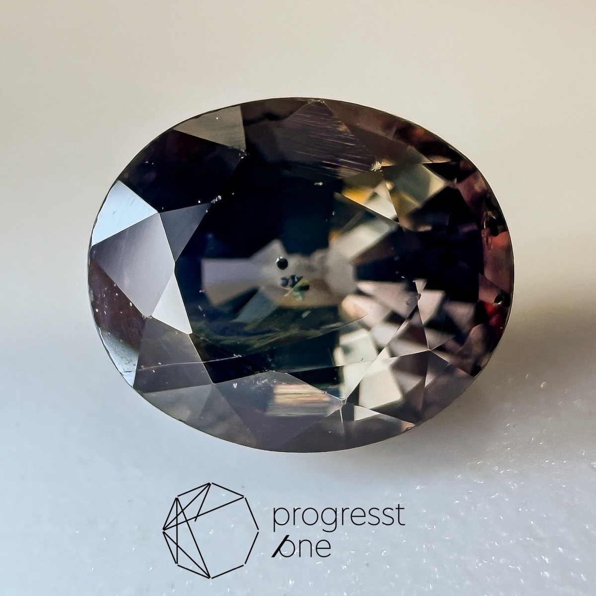 カラーチェンジサファイア0.94ct | progresstone