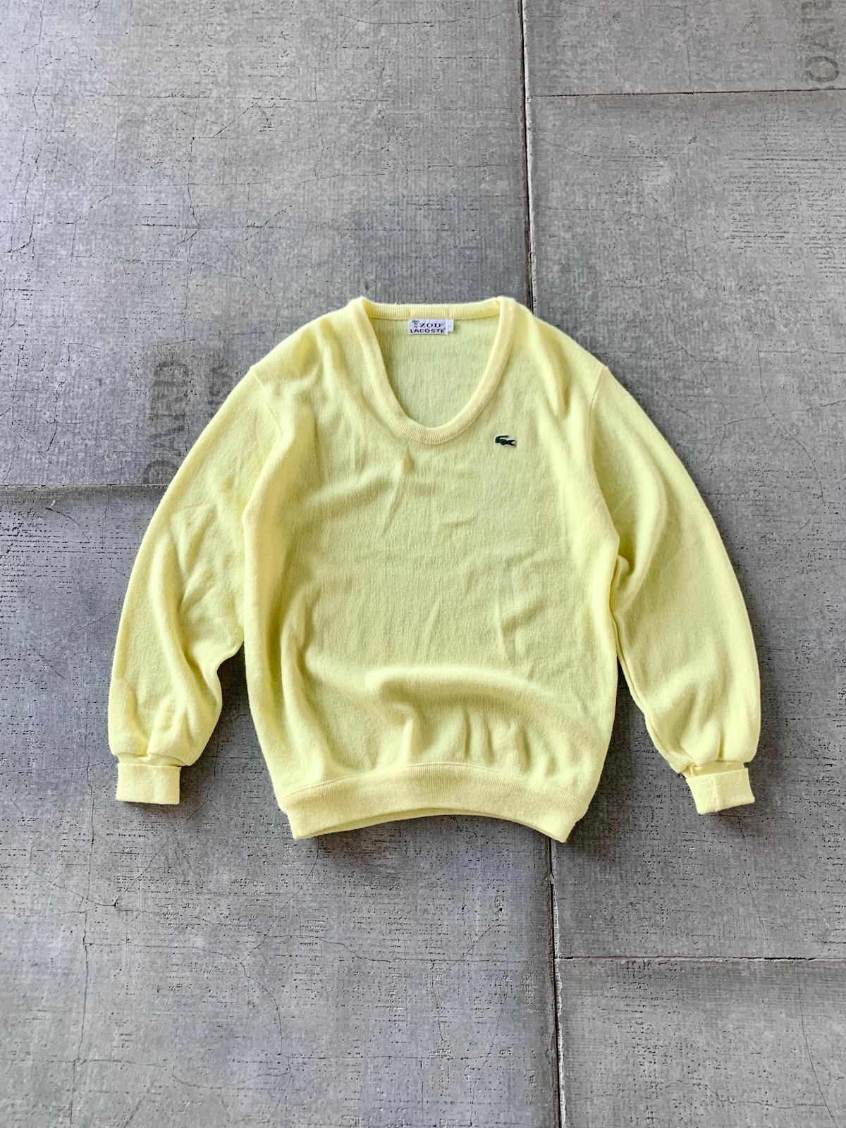 IZOD LACOSTE Lemon yellow sweater | looseball