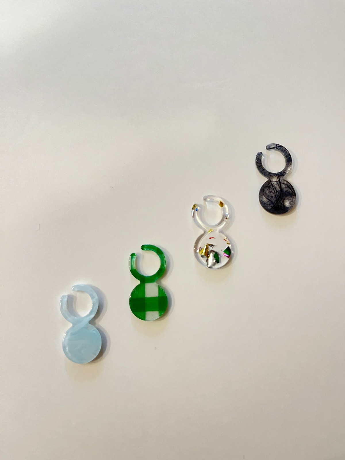 "nemunemu" acryl ear cuff B 1.2 | Persica