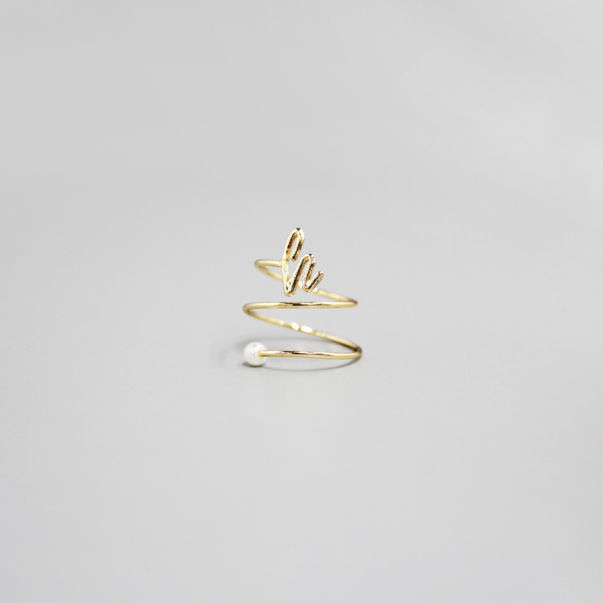 top initials topping ring 〈H〉 | ipiuo（イピュオ）