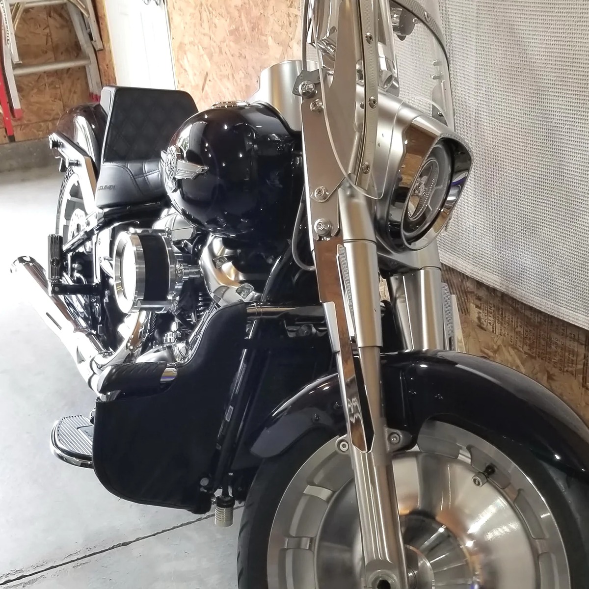 Wind Deflectors Softail Models 2018+ w/Mustache Bar | BLINDTIGER