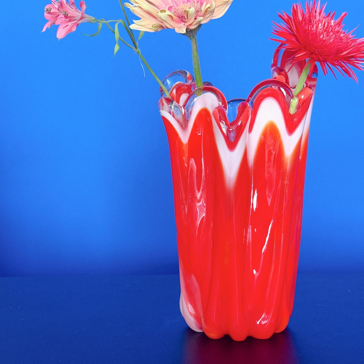 red frill glass vase | cobaltblue87