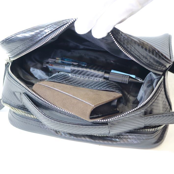 Maturi マトゥーリ】カーボン調 牛革 ダブルファスナー セカンドバッグ