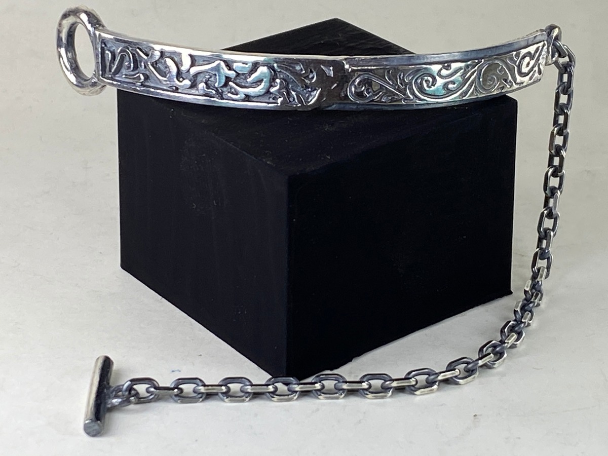 ツインアラベスク・ブレス | Armulet