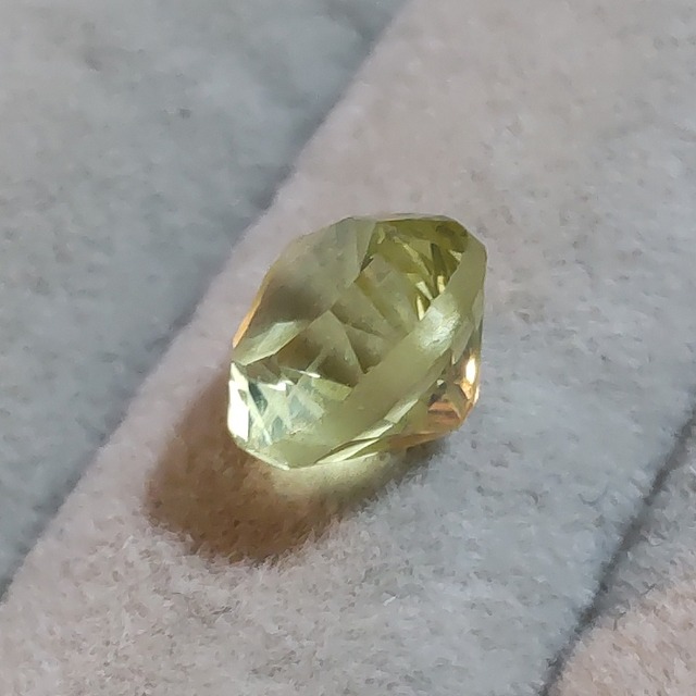 レモンクォーツ 2.04ct【2405-030】 | TABLE STONE