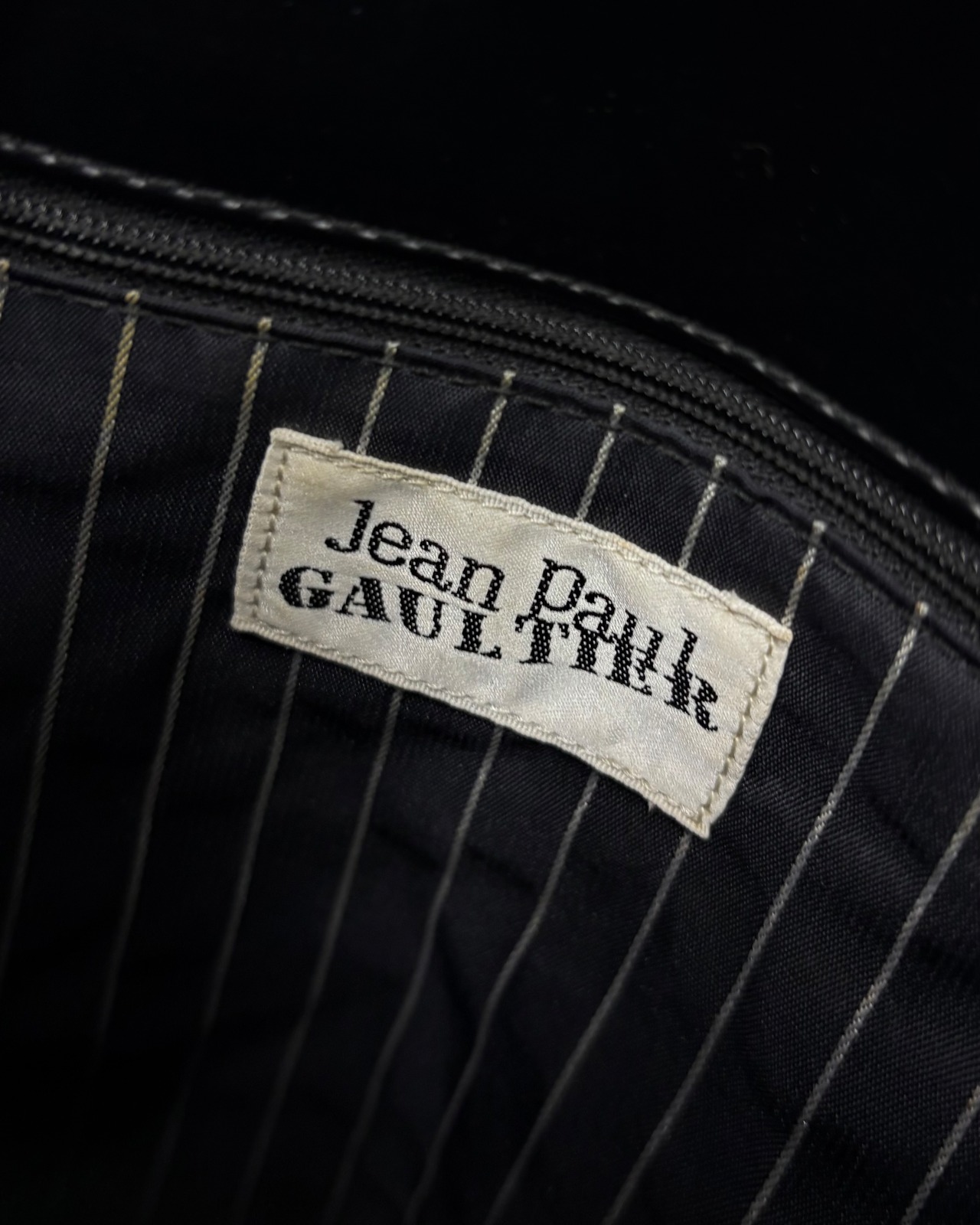 S/S2004 jean Paul Gaultier - Buckle strap bag | lev.market