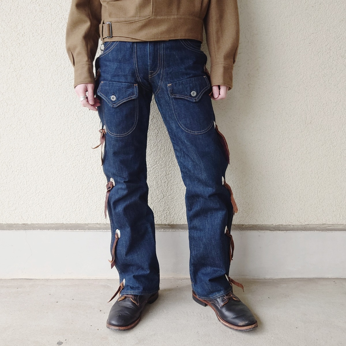 FUNNY- METAL CONCHO CHAPS DENIM | eeff.