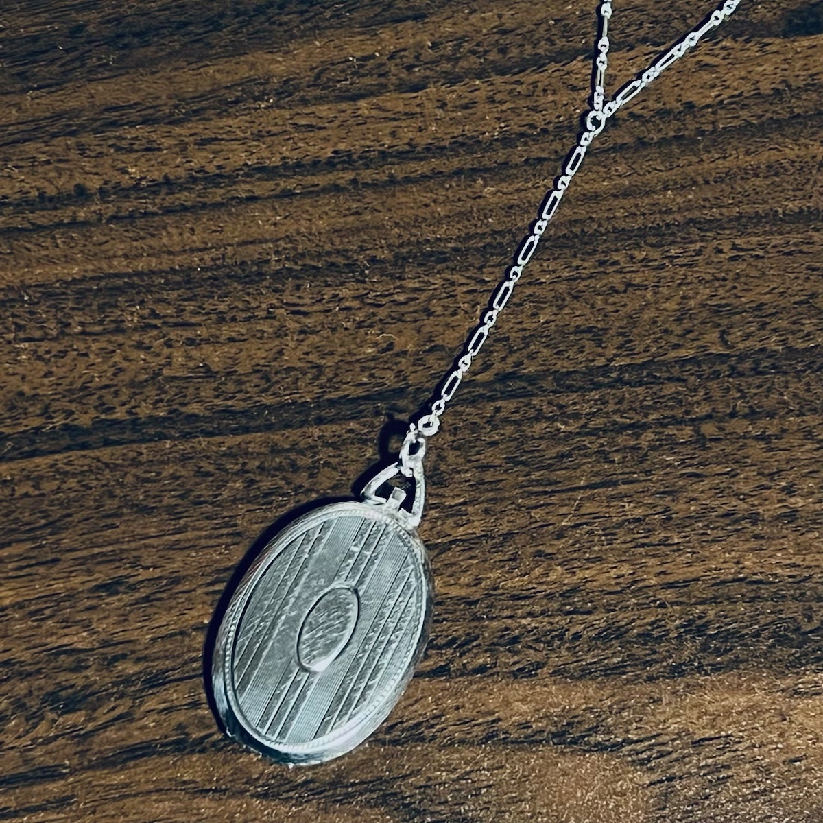 VINTAGE TIFFANY & CO. Engine Turned Locket Pendant Necklace Sterling ...